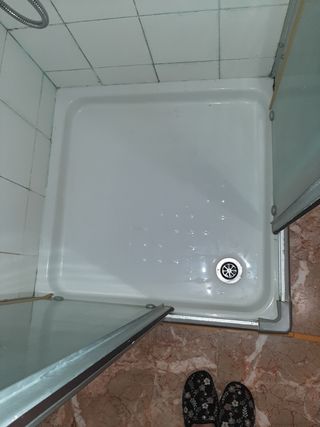 piatto  doccia in pocellana