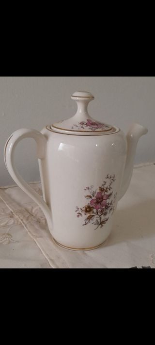 caffettiera in porcellana