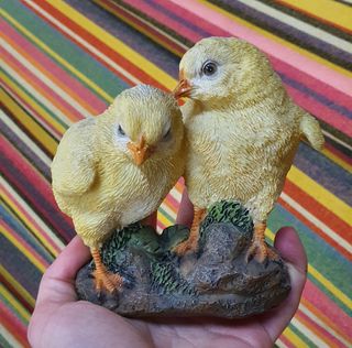 Decorazione primaverile di Pasqua pulcini.