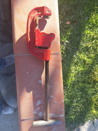 tagliatubi