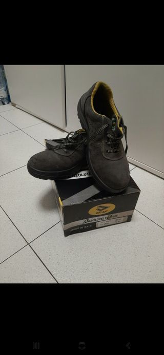 Scarpe antinfortunistiche n42