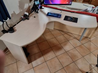 Scrivania ergonimica ad L