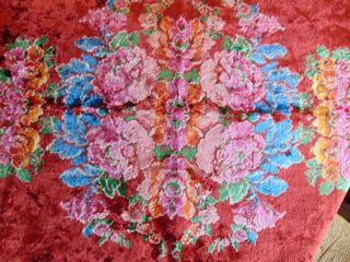 Copritavolo floreale in velluto