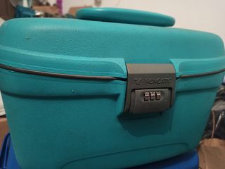 Roncato Beauty Case Rigido Chiusura a Combinazione