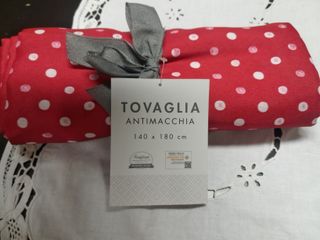 Bellissima tovaglia antimacchia