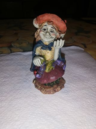 statuetta folletto magico del bosco