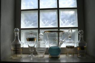 Set pregiato di 6 pezzi in vetro di fine 800 con f