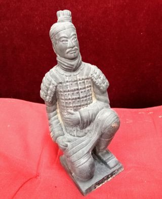 Guerriero Samurai Ronin in terracotta cm 17 