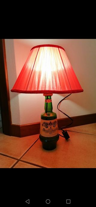 lampada in bottiglia di amaro 
