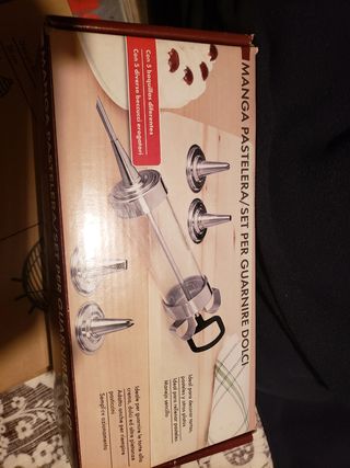 set per guarnire dolci