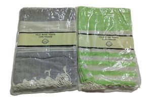 Bellissimi teli colorati in assortimento.