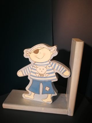 Fermalibri piccolo pirata