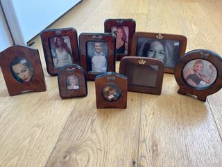 Porta foto diversi in legno vero