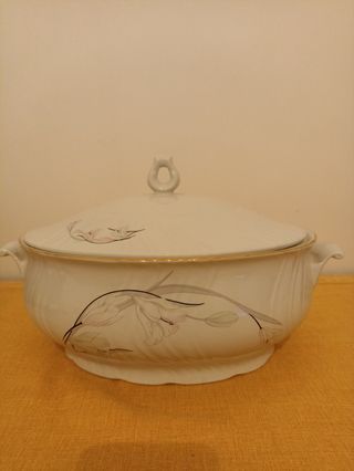 Zuppiera in porcellana 