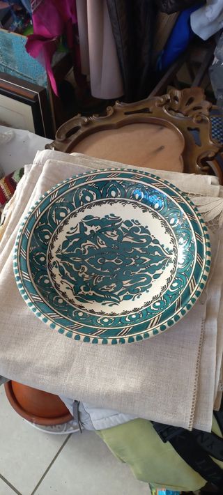 bellissimo piatto grande dipinto euro 15