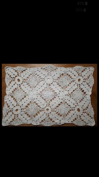 Centro tavola vintage fatto a mano cm.39x27 