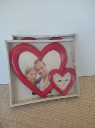 cornice cuori plastica