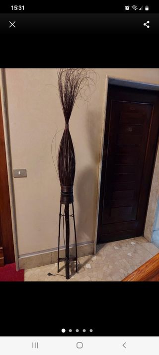 lampada in legno 