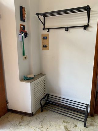 Appendi abiti e scarpiera