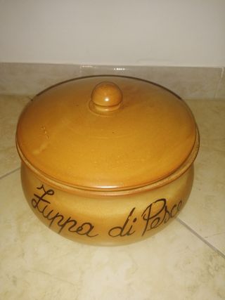 Zuppiera in terracotta 