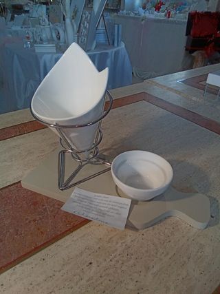 Cono  porta fritti con salsiera 