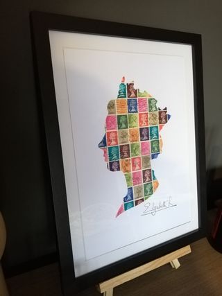 quadro sagoma regina Elisabetta su francobolli