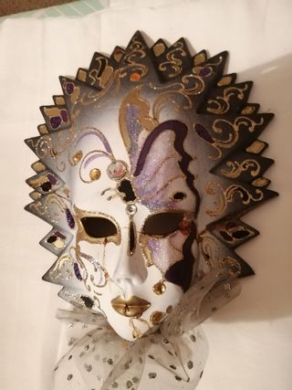 maschera antica di Venezia in ceramica 