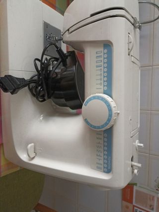 macchina da cucire Toyota RS2000