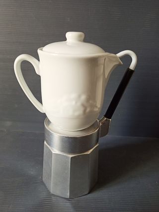 Caffetteria con bricco in ceramica Mulino Bianco