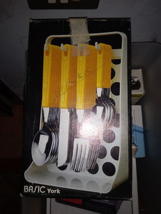 set 24 posate basic York vintage gialle