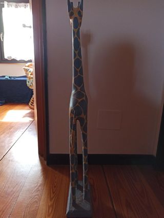 Giraffa di legno blu
