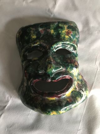 MASCHERA IN CERAMICA..FIRMATA