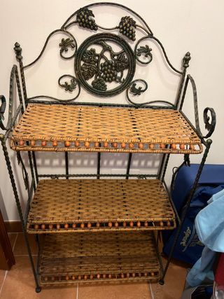 Ripiano in ferro e vimini 