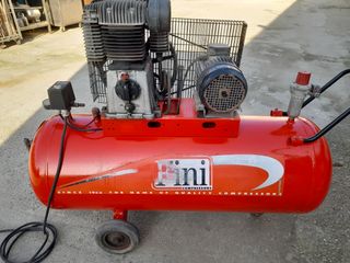 COMPRESSORE 300 LITRI