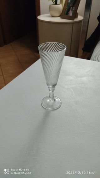 Bicchieri caraffe vassoio tutto 