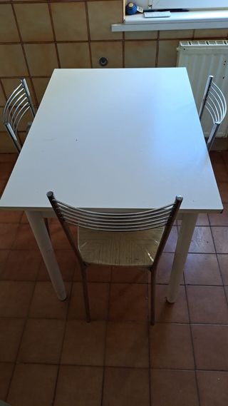 Tavolo e seide cucina