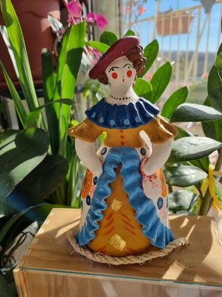 Statuina in ceramica vintage