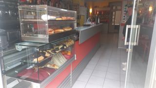 Arredamento Bancone frigo e vetrina Bar