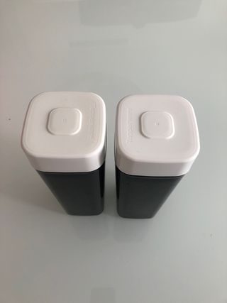 Contenitori tupperware