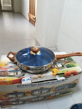 Batteri pentole 12 pz acciaio 18/10nuove mai usate