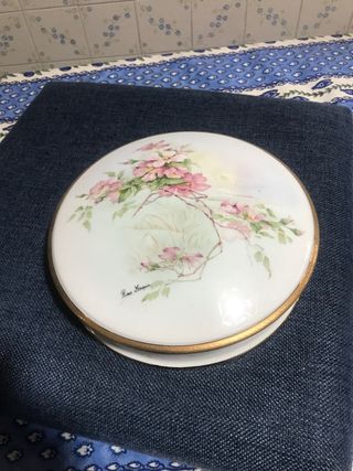 Portadolci/ portagioie in porcellana Limoges 