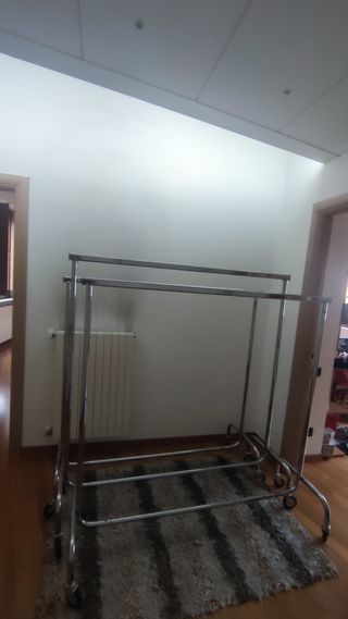 Stender appendiabiti professionali con rotelle 