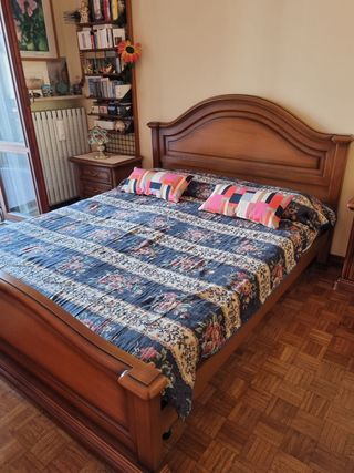 Camera completa in noce