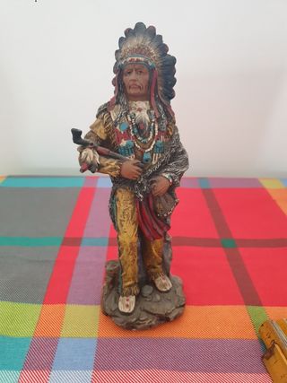 Statuetta di nativo americano