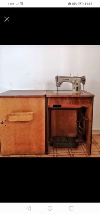 Macchina da curire Singer 