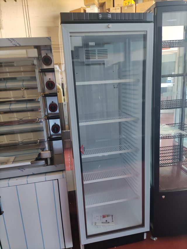 NEVERA EXPOSITORA DE REFRESCOS de segunda mano por 590 EUR en Málaga en ...