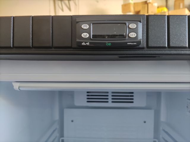 NEVERA EXPOSITORA DE REFRESCOS de segunda mano por 590 EUR en Málaga en ...