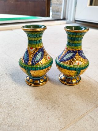 Coppia di vasetti fatti a mano