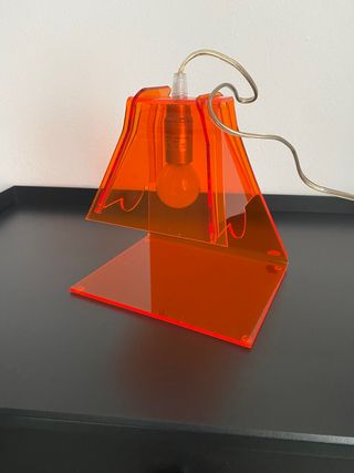 Lampada Vesta in cristallo acrilico 