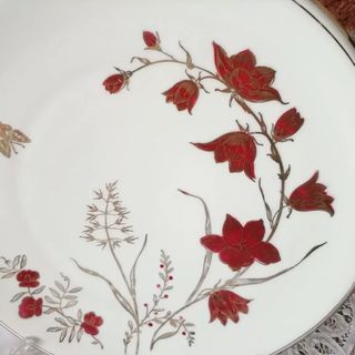 Piatto di porcellana grande marchio Winterling